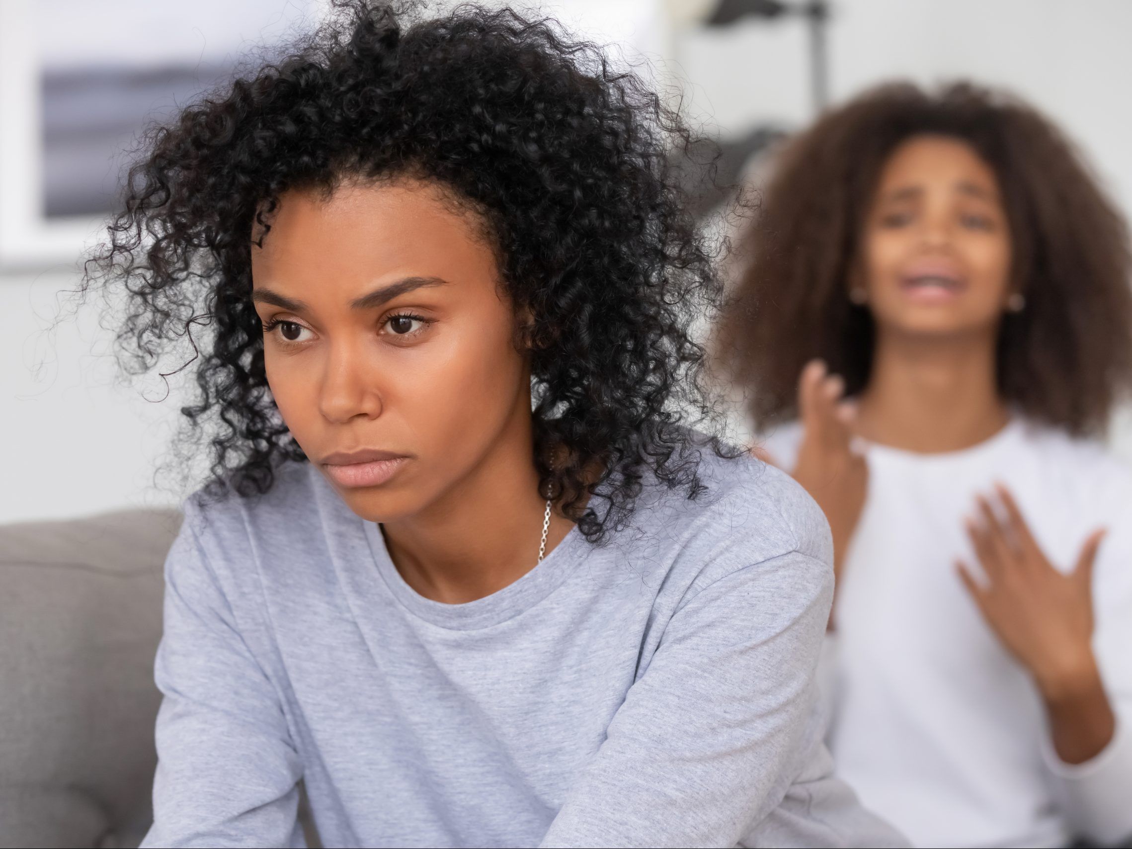 DEAR ABBY: Mother's attitude, jealousy create an unpleasant dynamic | Toronto Sun