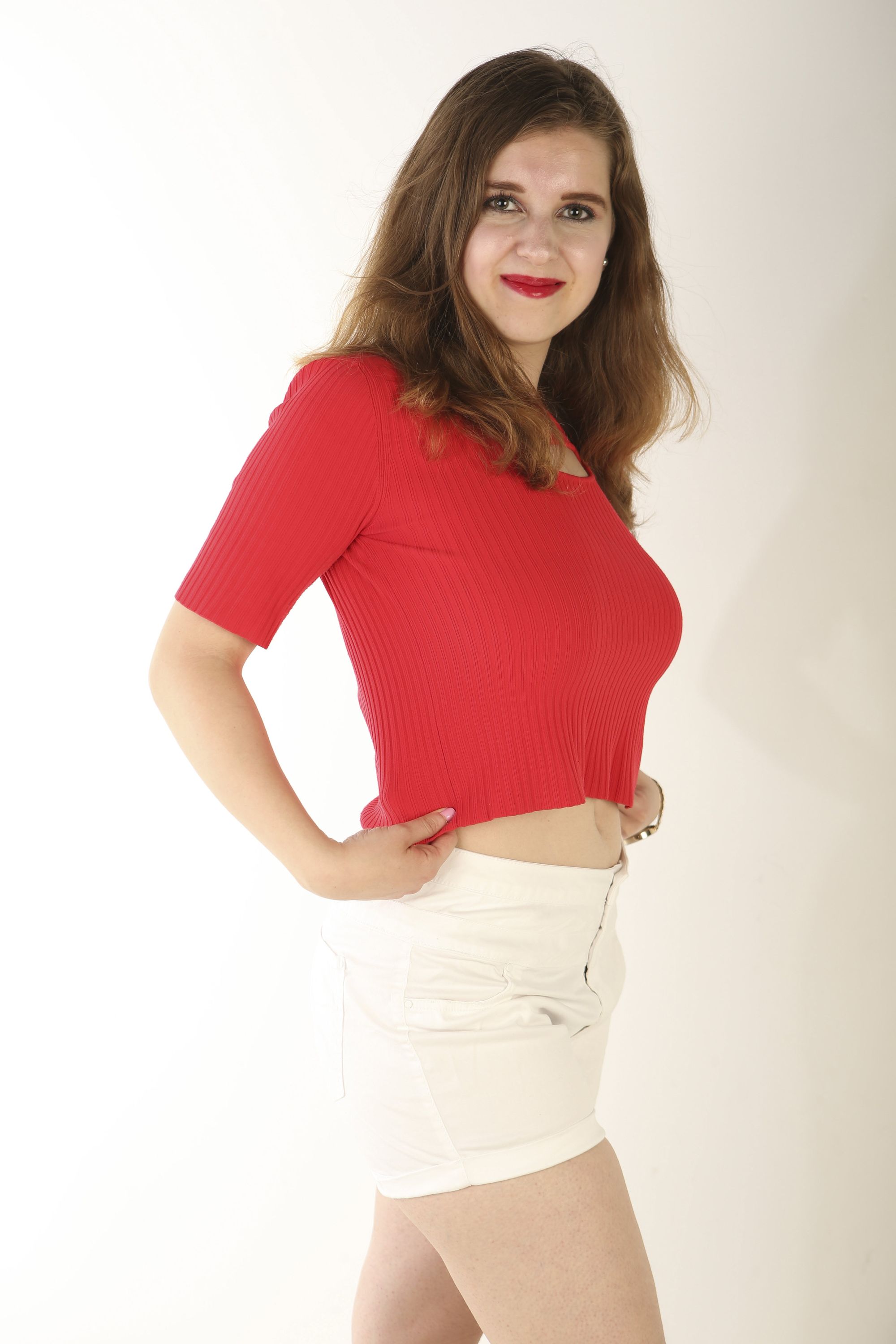 SUNshine Girl Lisa | Toronto Sun