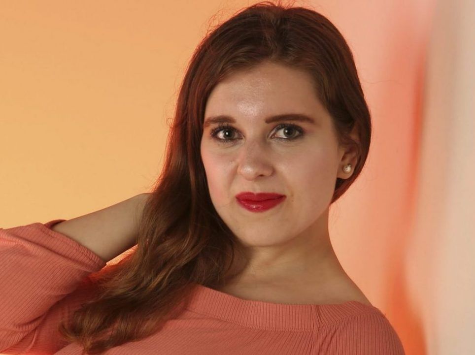 SUNshine Girl Lisa | Toronto Sun