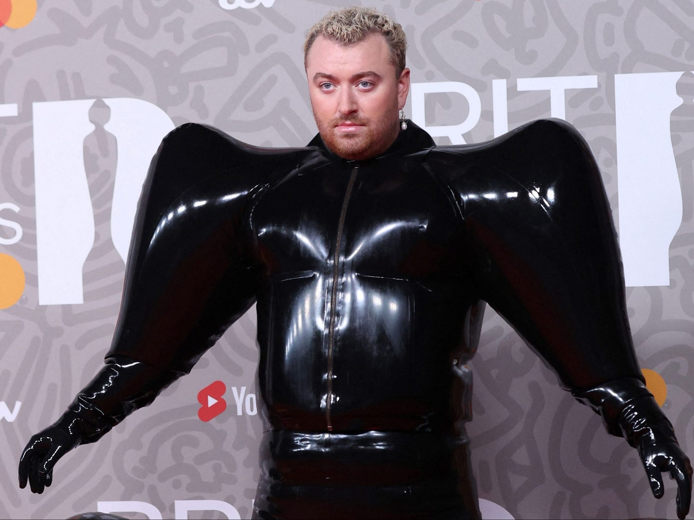 Air apparent: Sam Smith goes viral with Brit Awards outfit | Toronto Sun