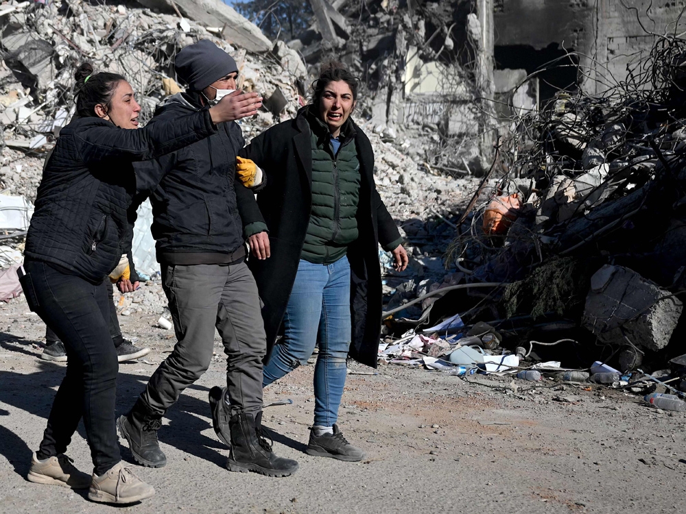 Teenager rescued from rubble in Turkey 182 hours after quake | Toronto Sun Teenager rescued from rubble in Turkey 182 hours after quake | Toronto Sun