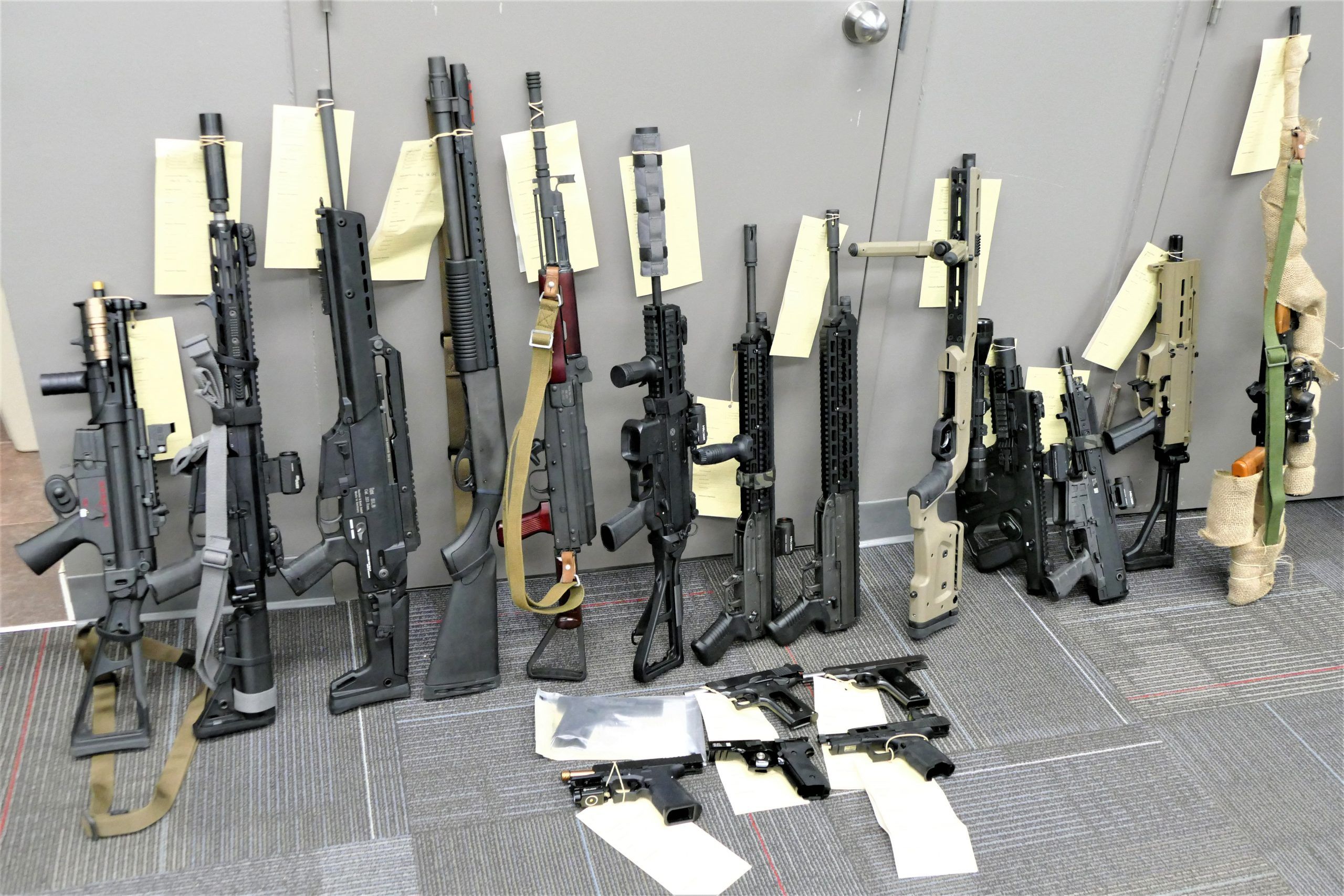 Markham man, woman charged after 'alarming' discovery of weapons ...
