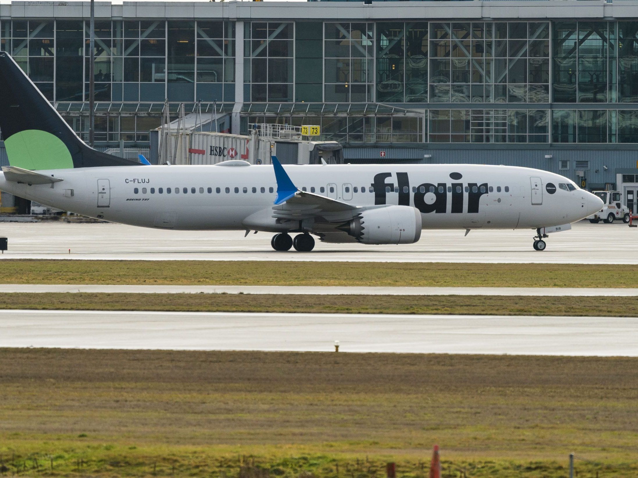 Flair Airlines has four planes seized in commercial dispute | Toronto Sun