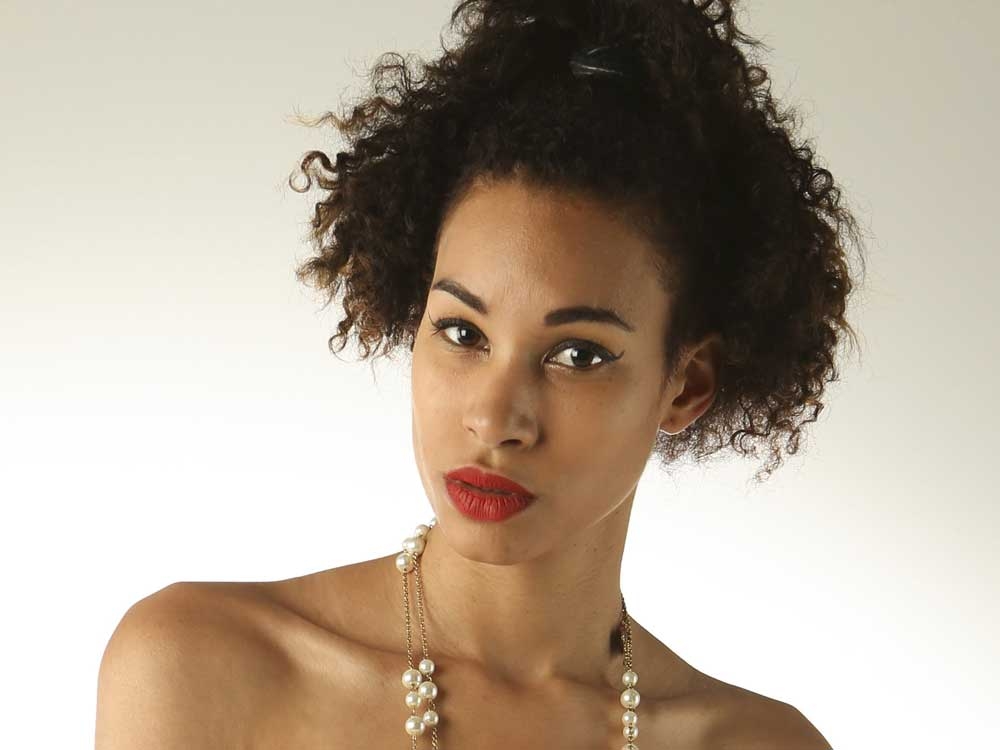 SUNshine Girl Honey | Toronto Sun