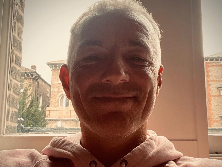 Steve Mackey, bassist for British rock band Pulp, dies at 56 | Toronto Sun