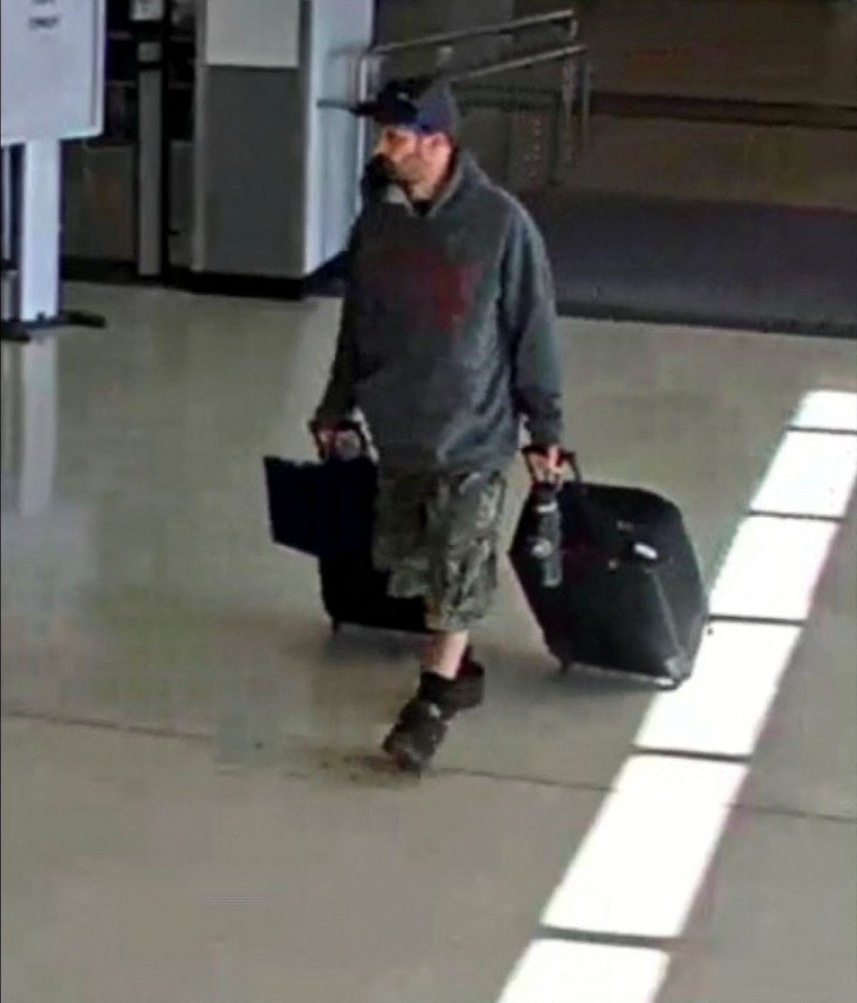 Explosive found in bag at Pennsylvania airport, man arrested | Toronto Sun