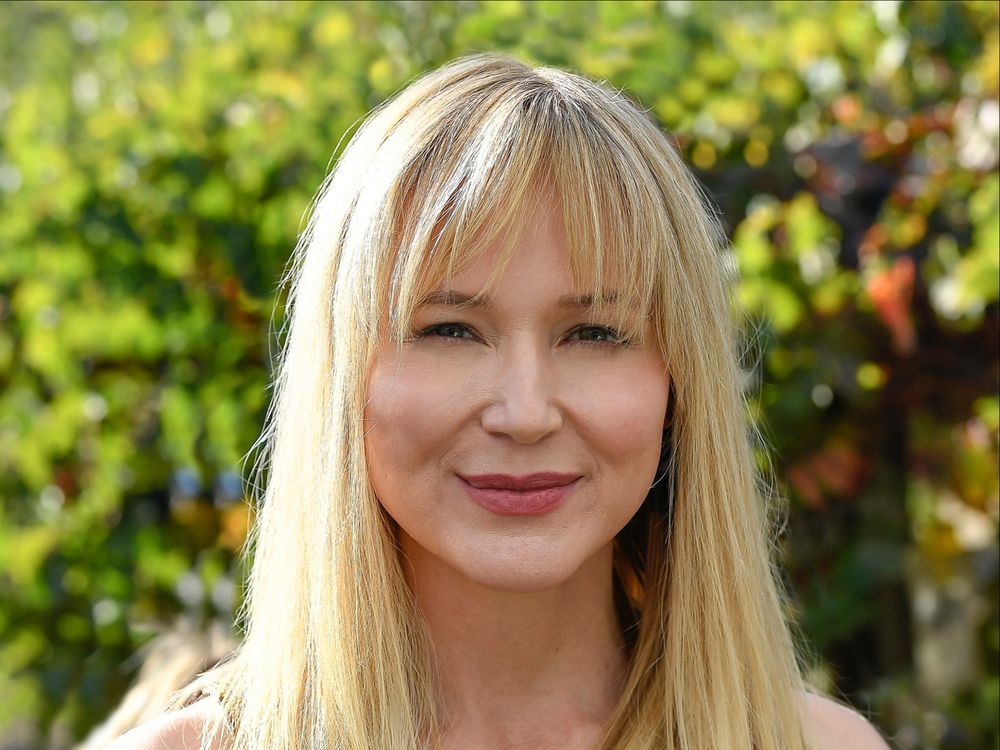 Jewel accuses mother of 'embezzling' $100M of her fortune | Toronto Sun