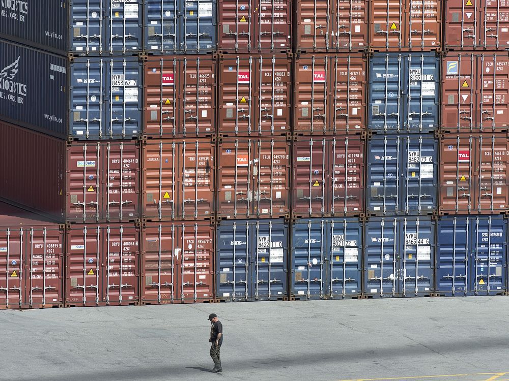 Statistics Canada reports $1.9B merchandise trade surplus for January ...