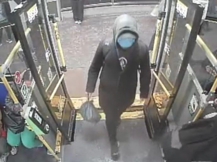 Man wanted after alleged sexual assault on TTC bus | Toronto Sun
