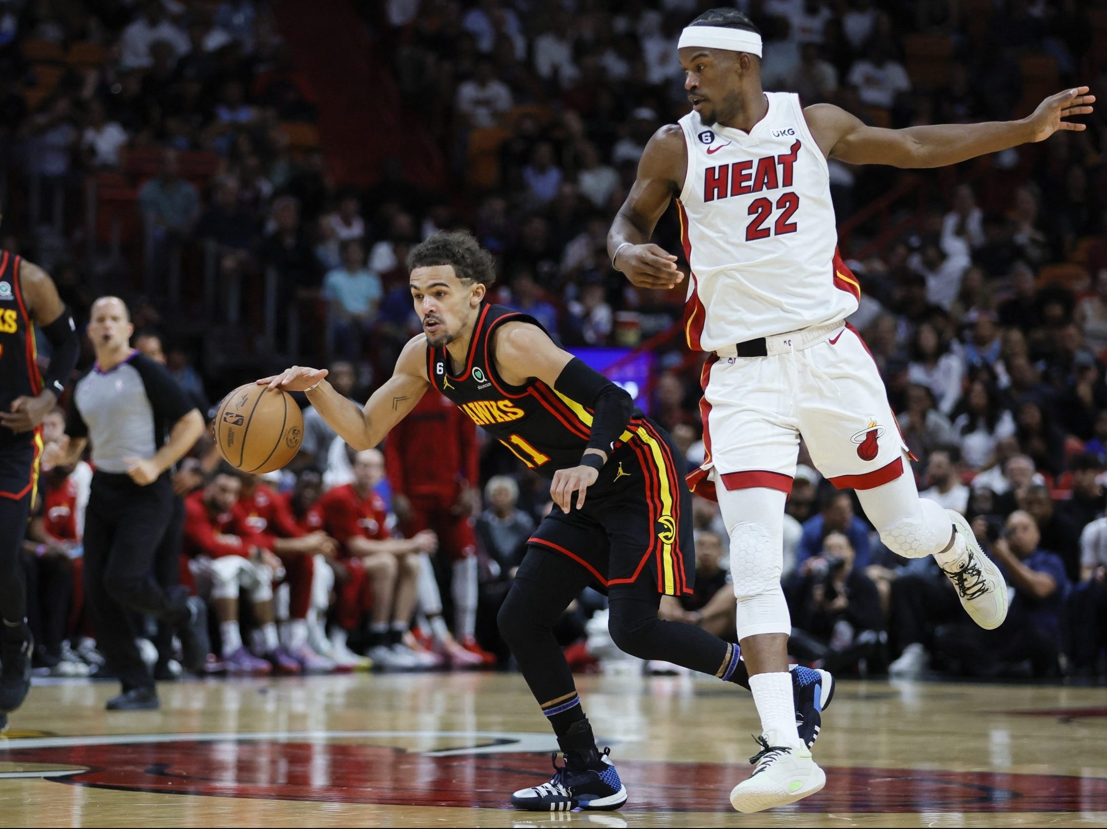 Hawks grab No. 7 seed in East, hold off Heat 116-105 | Toronto Sun