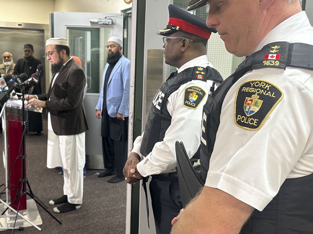 Markham mosque members vow they will not 'be intimated' after attack ...