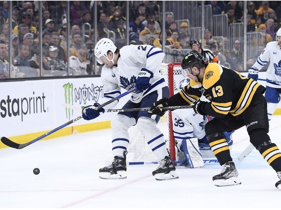 Leafs Counting On Schenn To Make Unique Impact On Blue Line Toronto Sun 8017