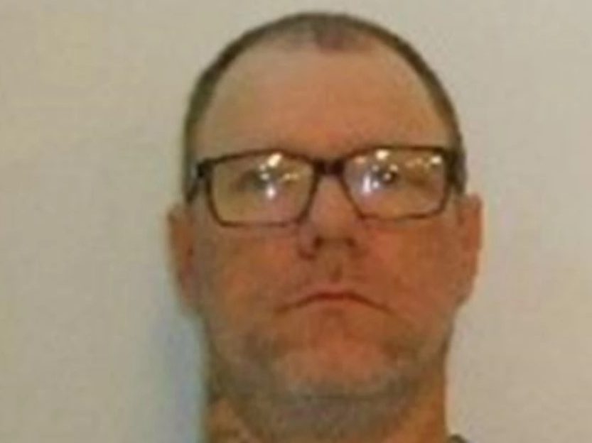 Escaped killer Joshua Kohl and pals beat Burlington man to death ...