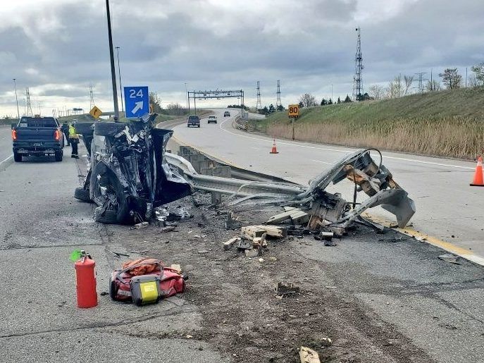 Mangled vehicles after two crashes on 400-series highways | Toronto Sun