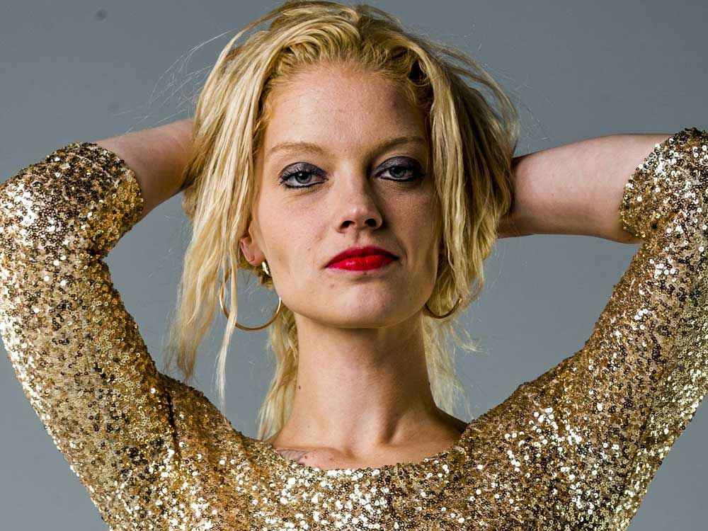 SUNshine Girl Hillary | Toronto Sun