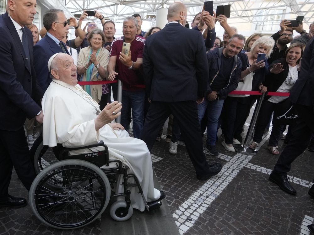 Pope Francis leaves Rome hospital 9 days after operation | Toronto Sun