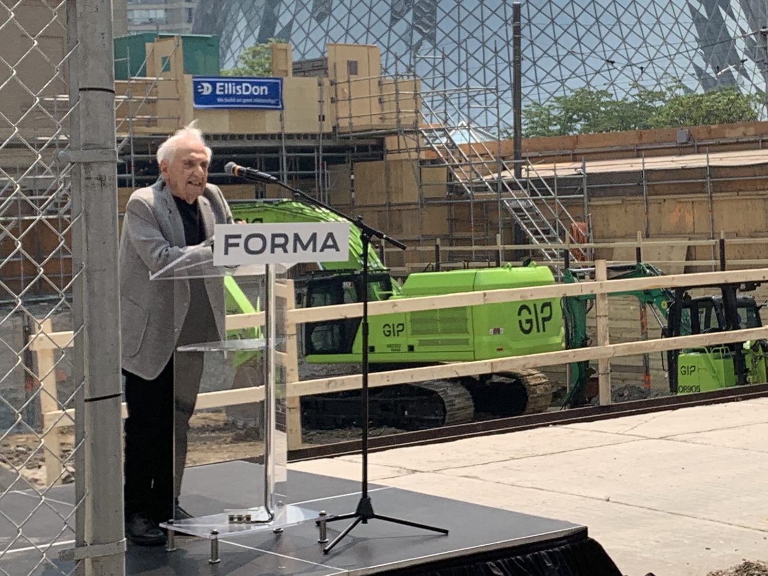 Toronto architect Frank Gehry to build his tallest building yet ...