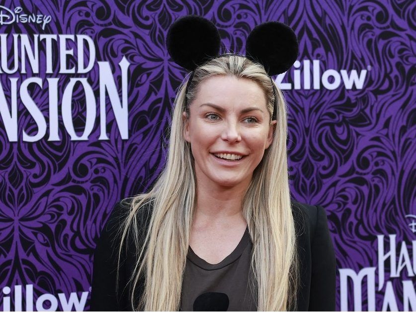 Crystal Hefner underwent 'deprogramming' after leaving Playboy mansion ...