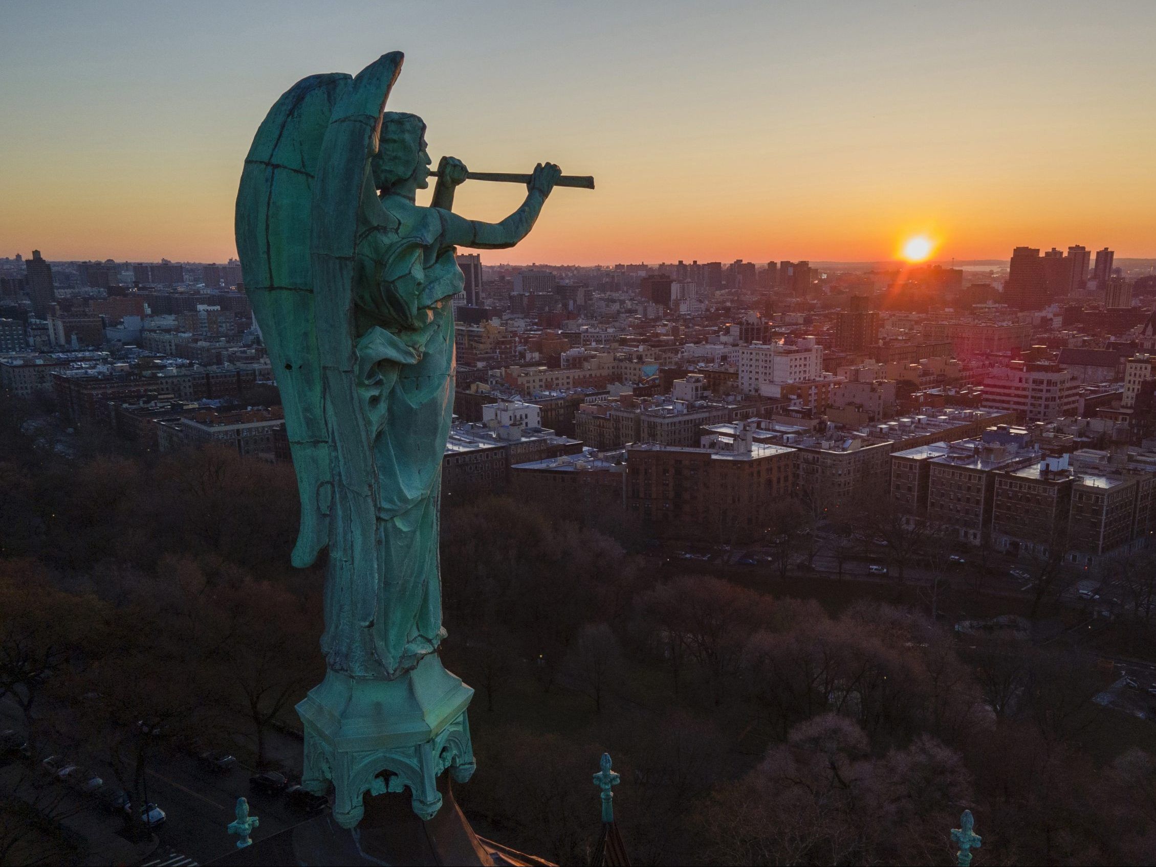 Do you believe in angels? About 7 in 10 U.S. adults do, poll shows ...