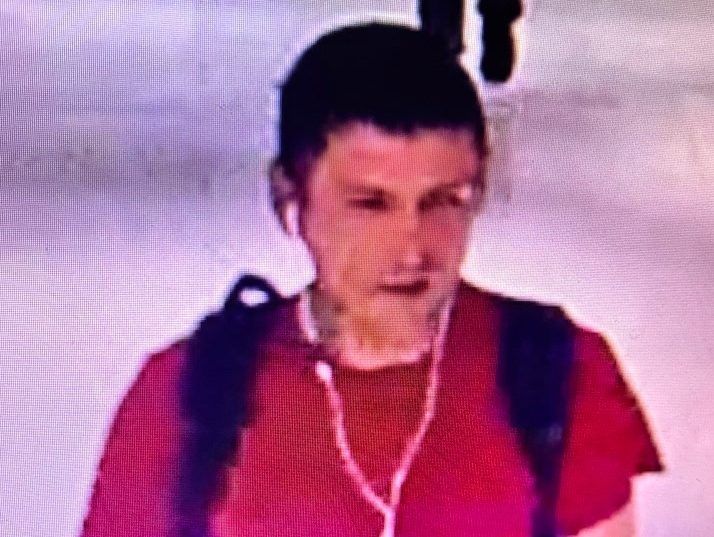 Man sought after pen ink sprayed in Toronto's Financial District ...
