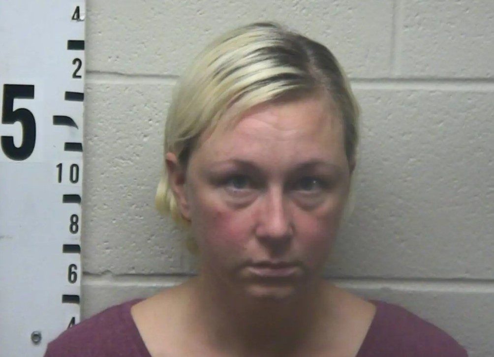 Married Grade 4 teacher accused of raping boy, 12, asking pals for sex ...