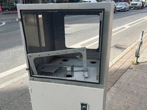 Red light camera taken apart near Bloor draws criticism online ...
