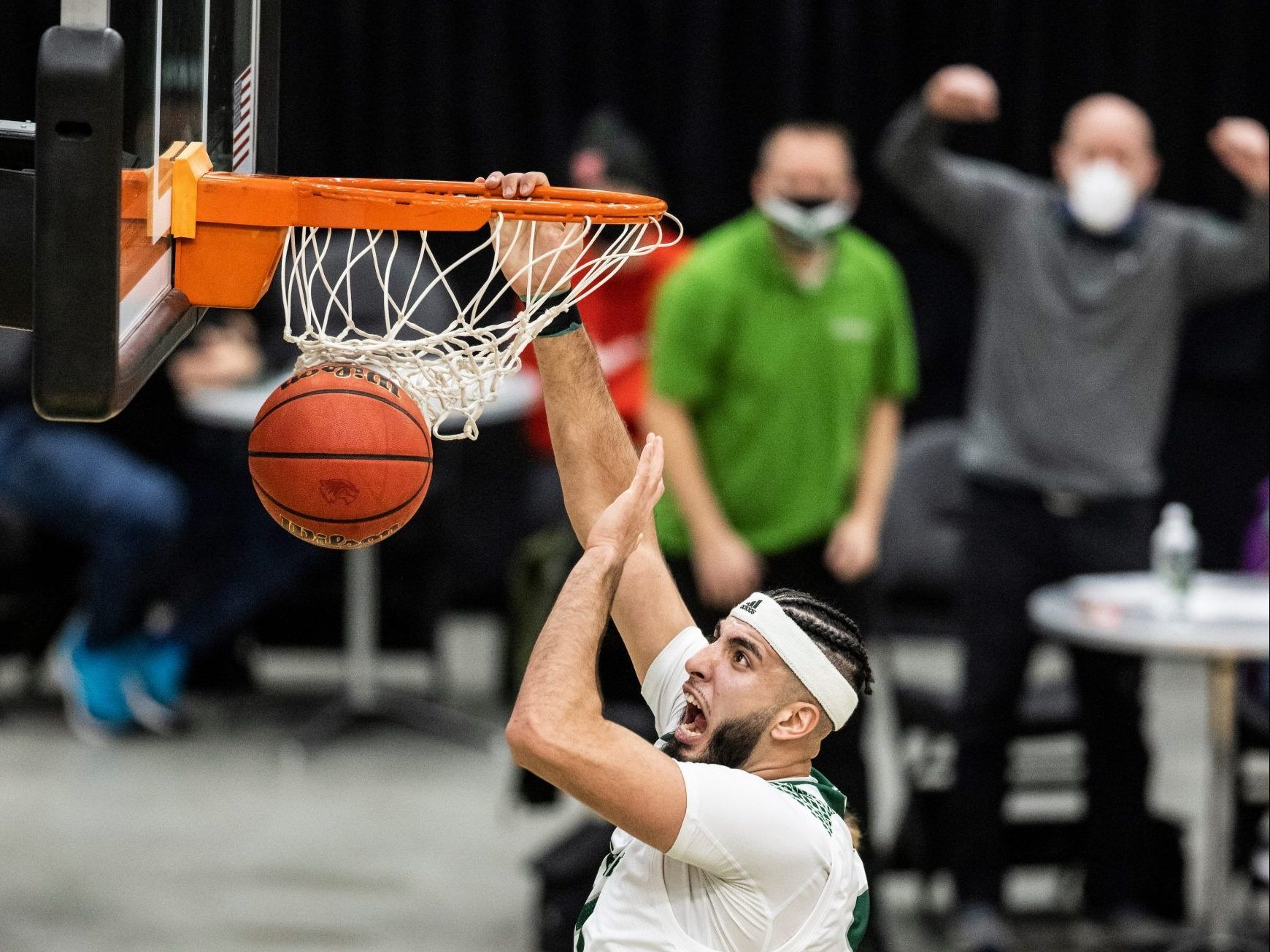 Canadian NCAA basketball player Fardaws Aimaq was called ’a terrorist ...