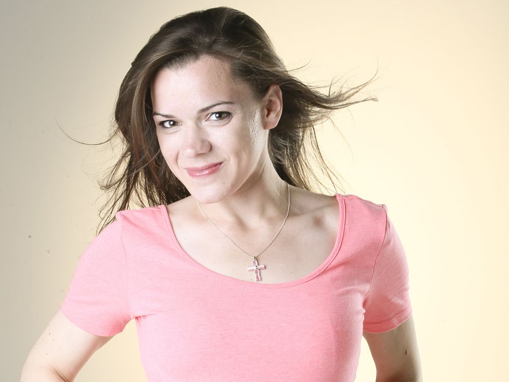 SUNshine Girl Vicky | Toronto Sun