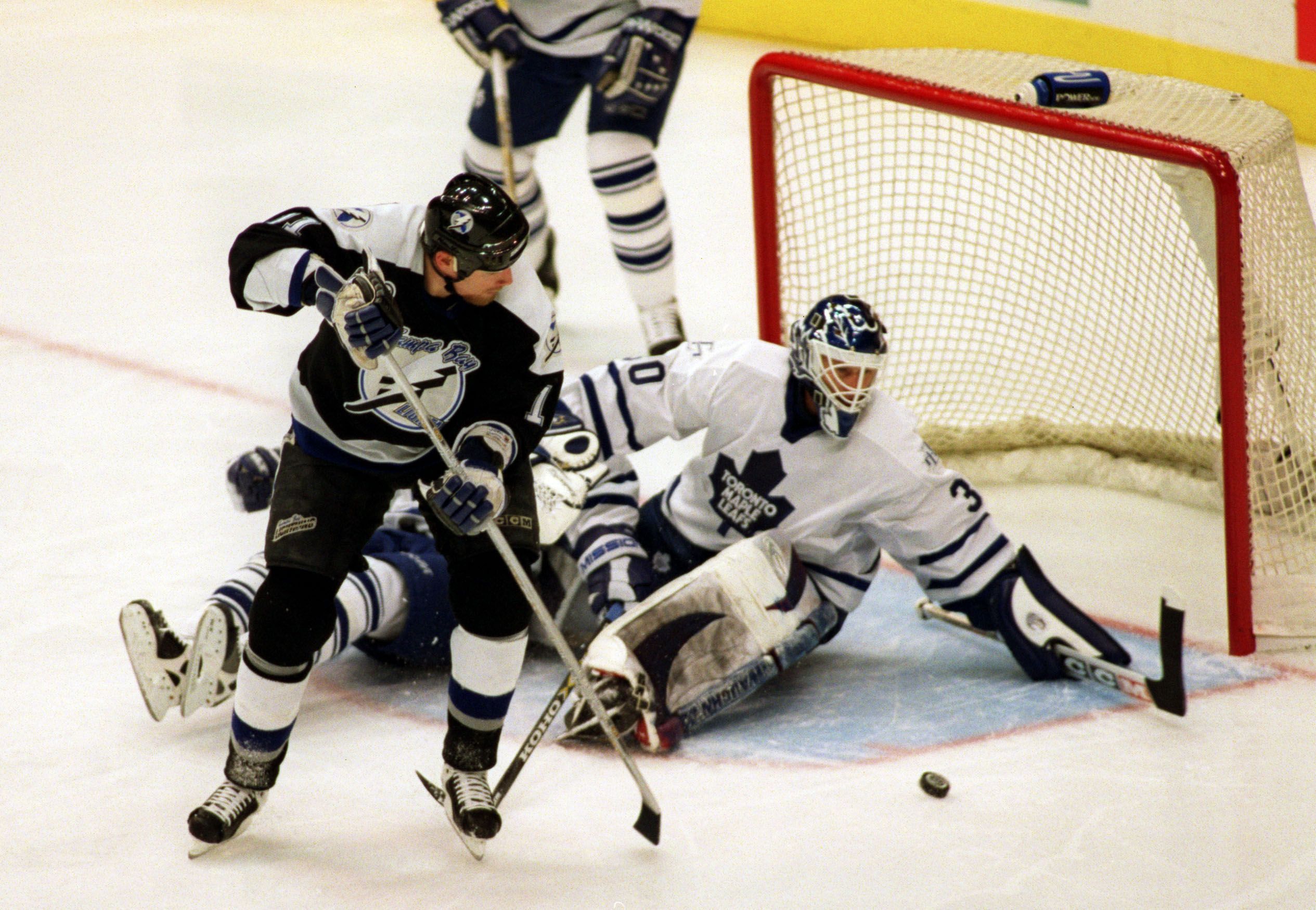 Once a Leaf: New Hall of Famer Tom Barrasso | Toronto Sun