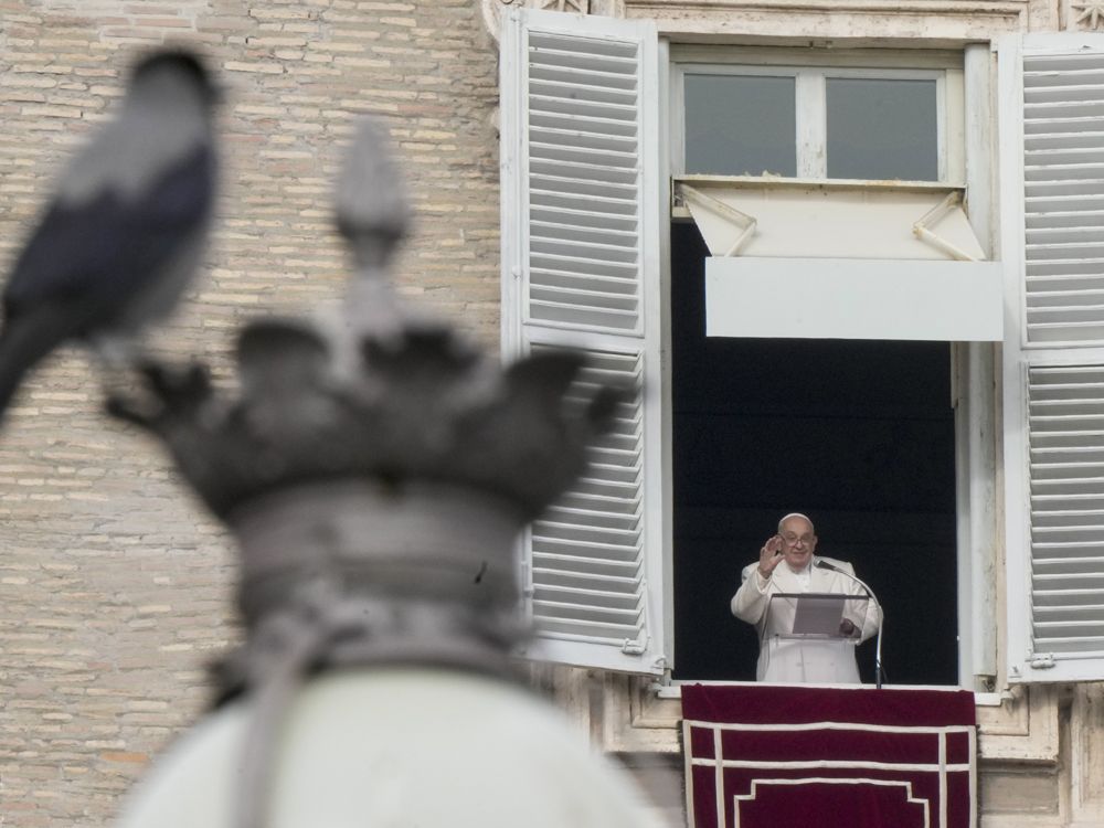 Pope Francis makes first public appearances since getting bronchitis ...