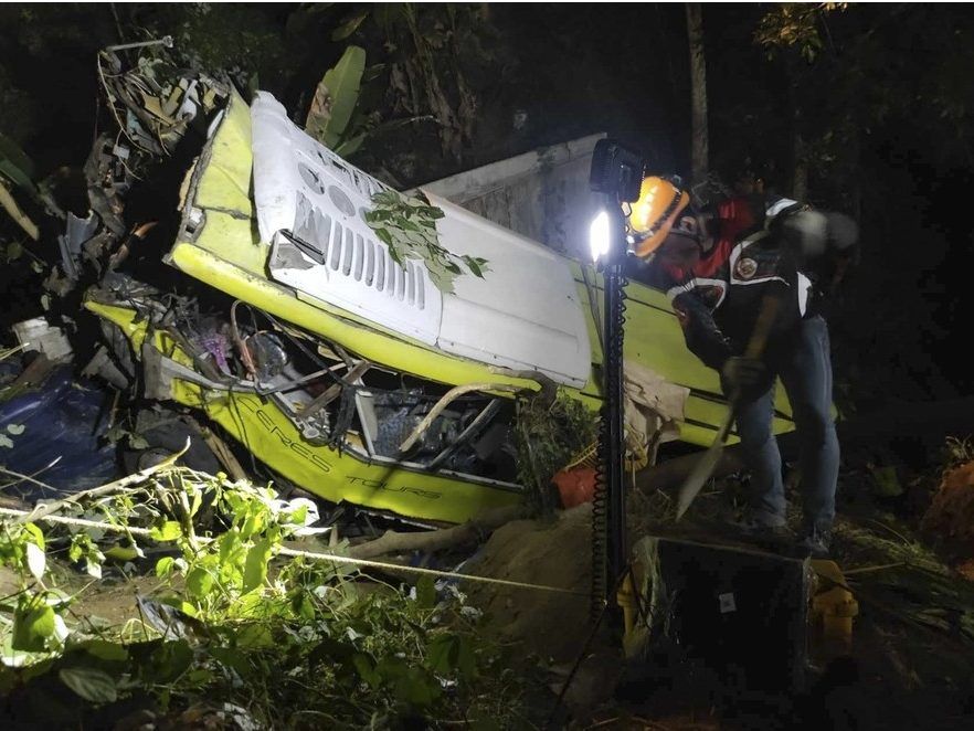 At least 16 dead as passenger bus falls off ravine in Philippines ...