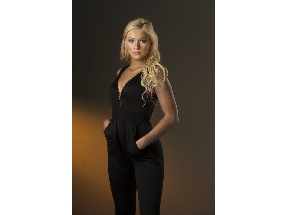 SUNshine Girl Riley | Toronto Sun