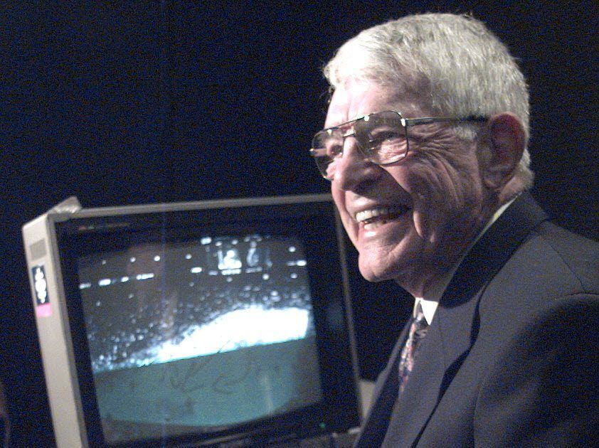 Leafs Time Machine: Golly Gee, It's Howie Day in Canada! | Toronto Sun