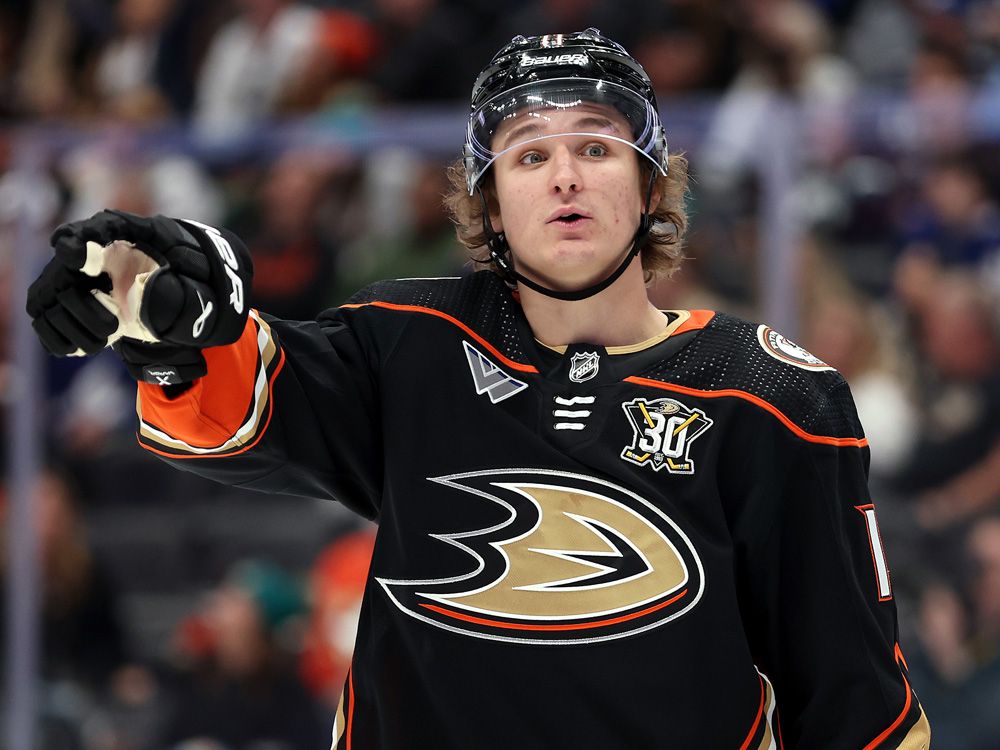 Ducks’ Trevor Zegras expected to be out 6-8 weeks after breaking ankle ...