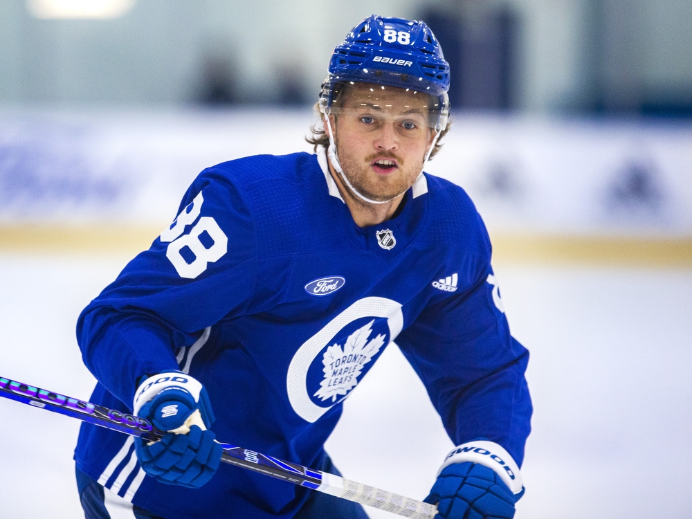 william nylander leafs contract