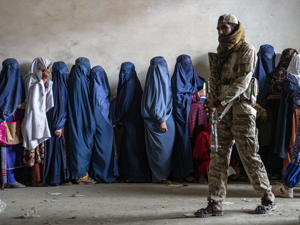 Taliban arrest women for 'bad hijab' in first dress code crackdown ...