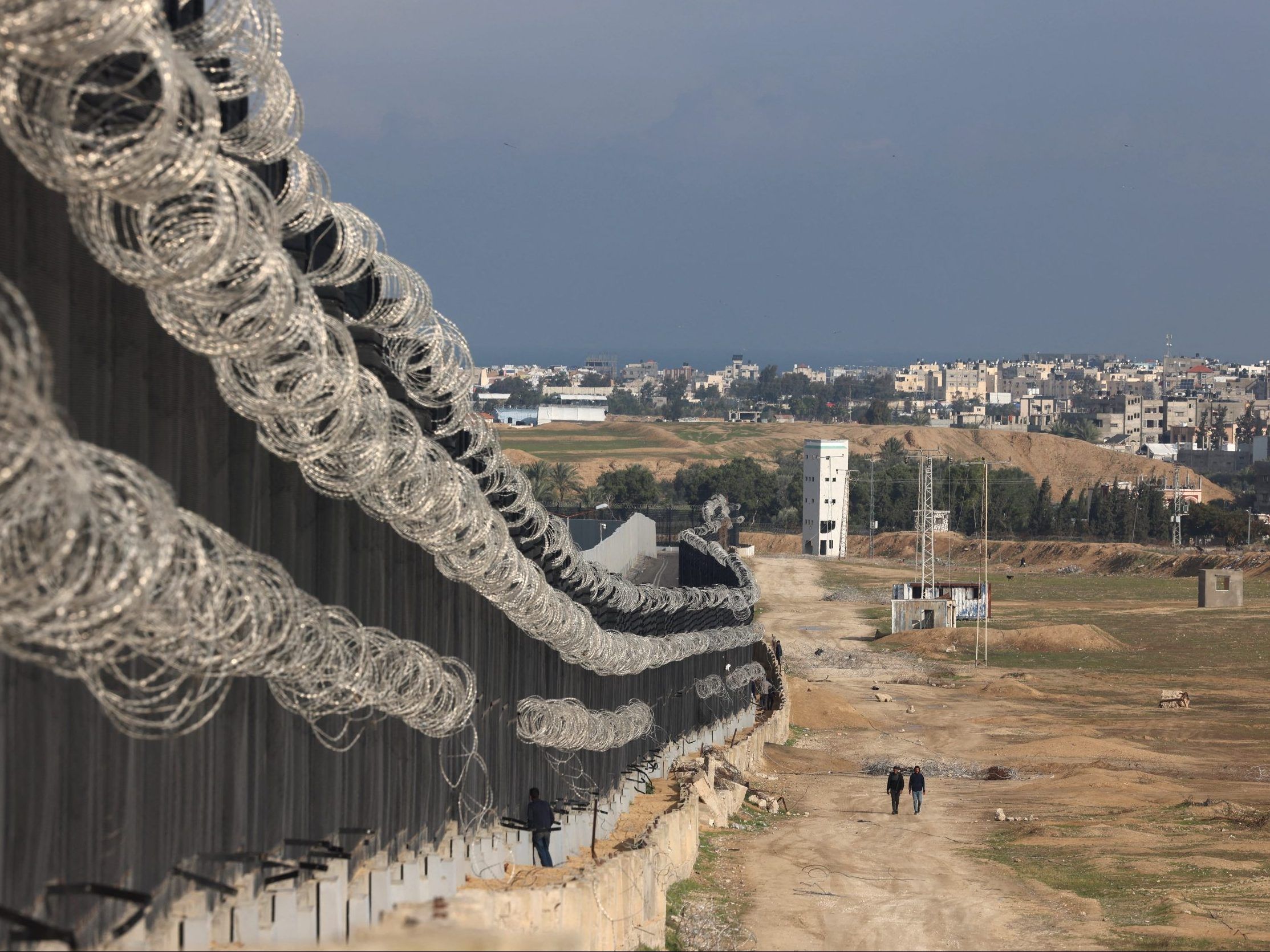 Satellite photos show Egypt building wall near Gaza Strip | Toronto Sun