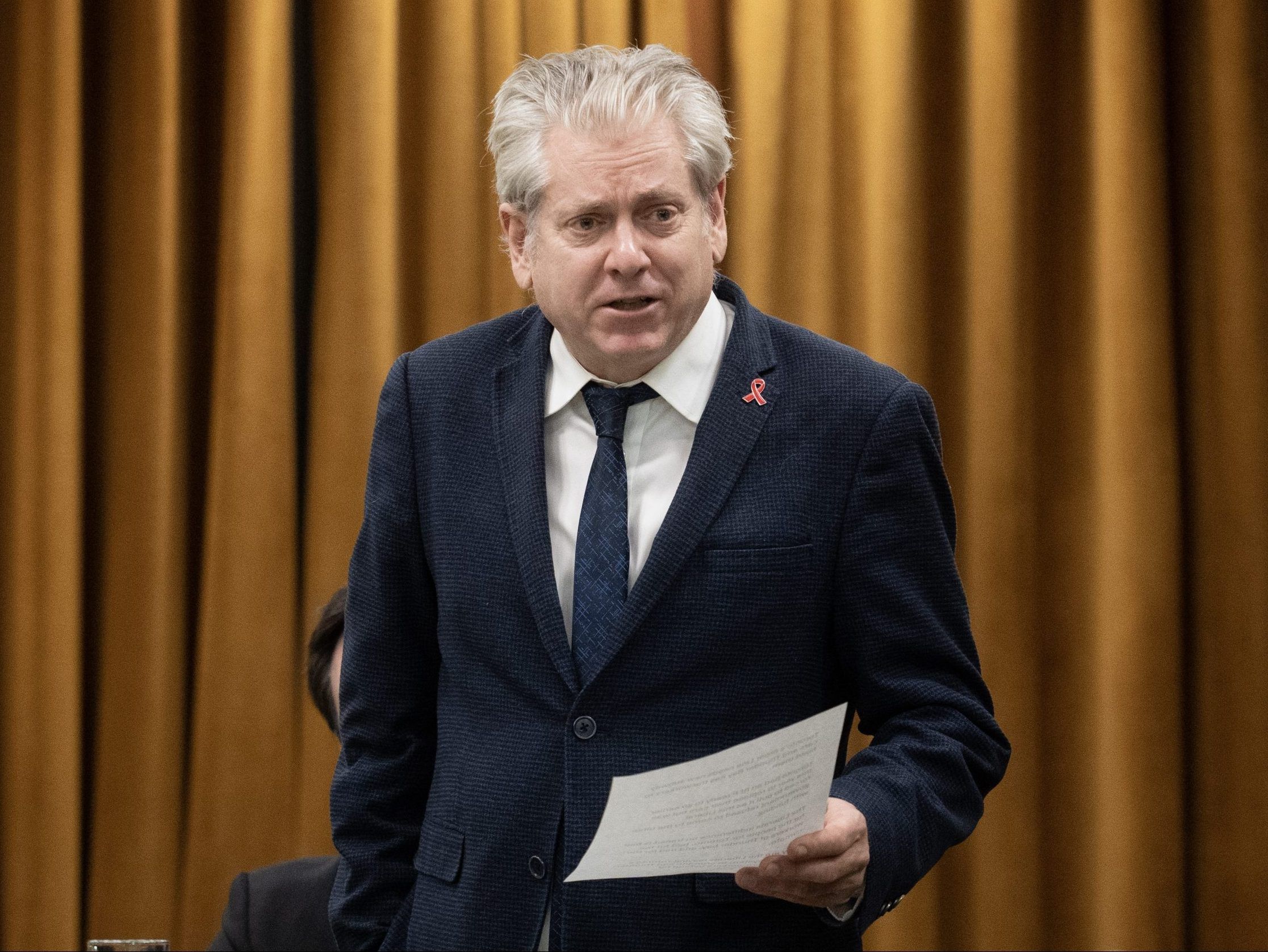 Charlie Angus introduced a ridiculous bill to ban oil and gas ads ...