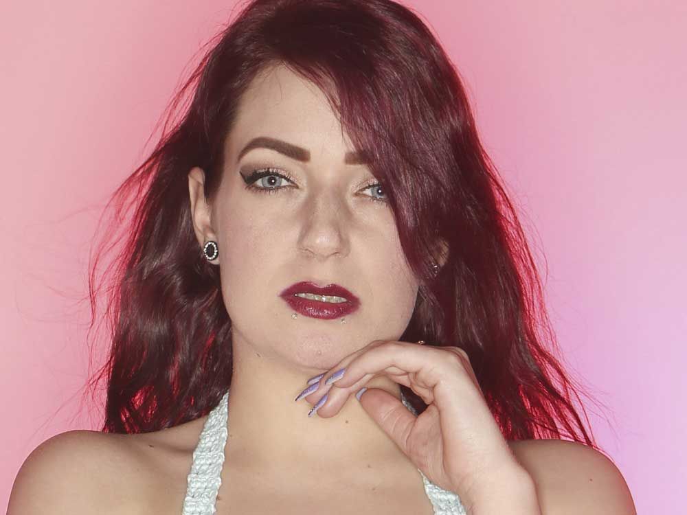 SUNshine Girl Amanda Lynn | Toronto Sun