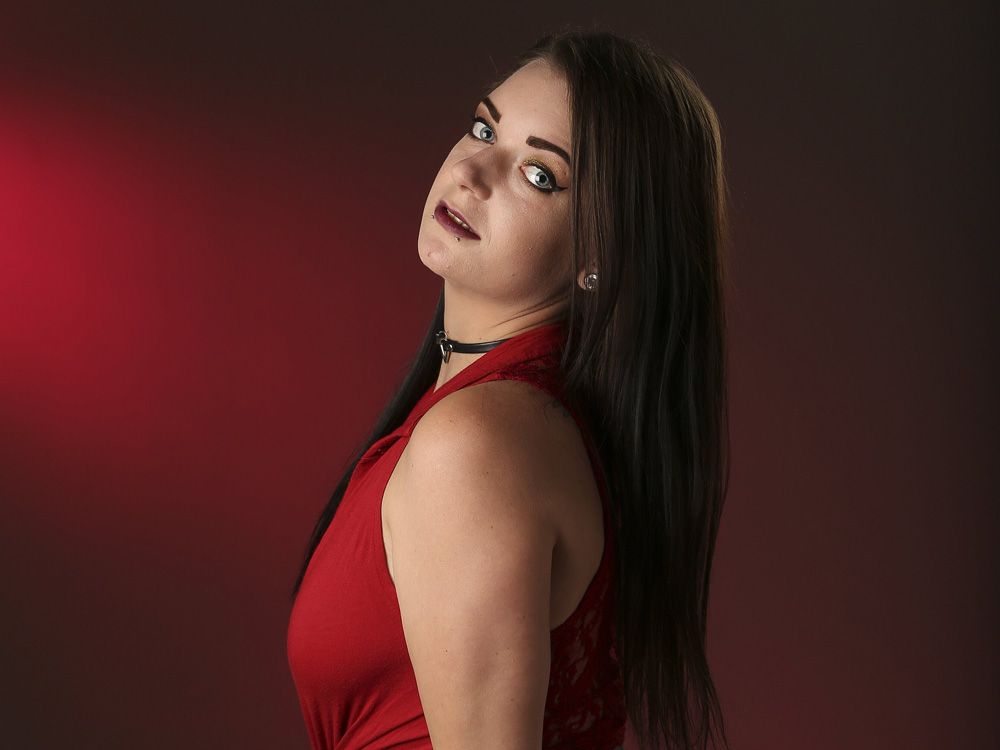 SUNshine Girl Amanda | Toronto Sun