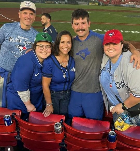 How Blue Jays' Davis Schneider got his family to smile again | Toronto Sun