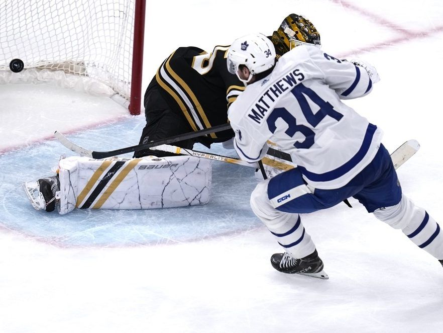 Auston Matthews turns it up with three-point night to slay Bruins ...
