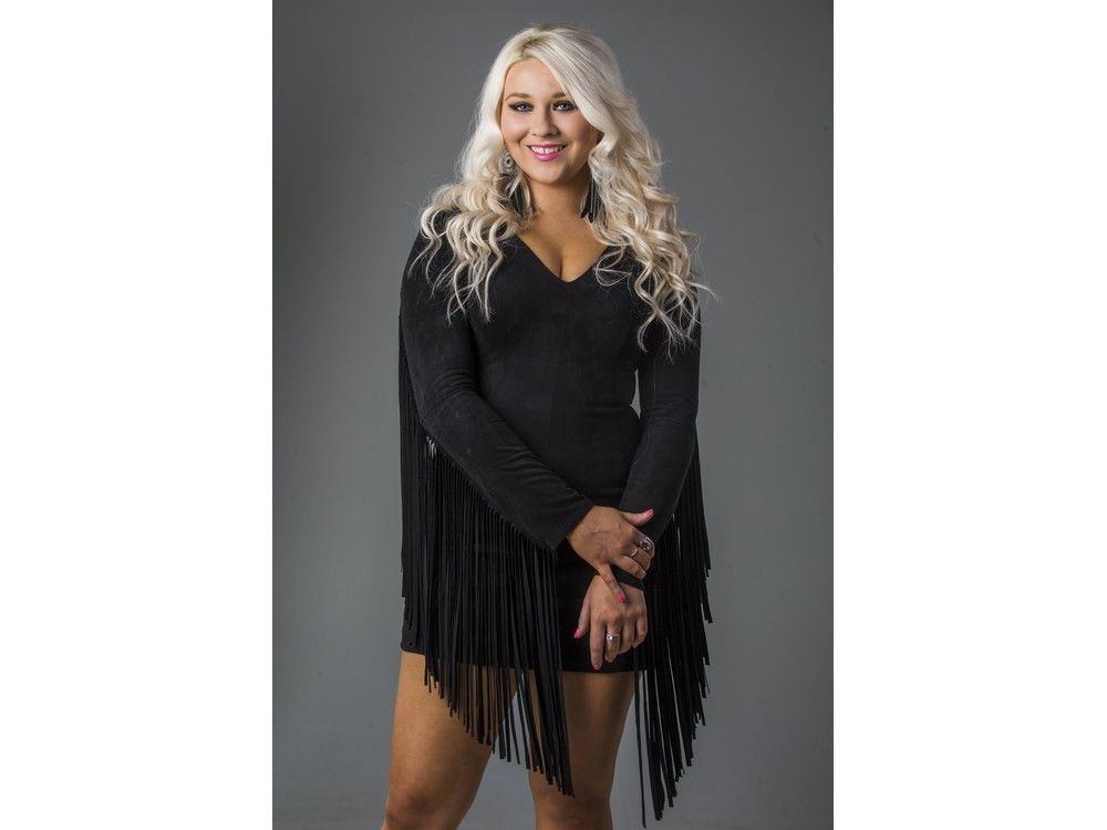 SUNshine Girl Chelsea | Toronto Sun