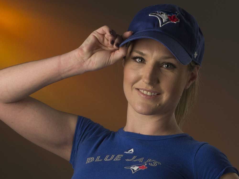 SUNshine Girl Sarah | Toronto Sun