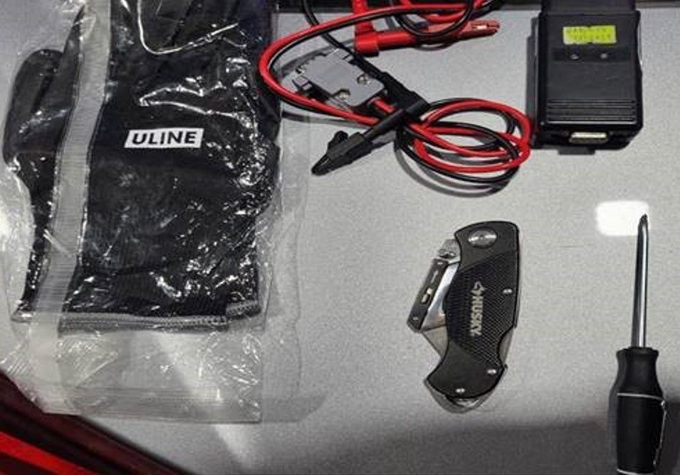 Duo nabbed in stolen vehicle with guns, drugs: Toronto cops | Toronto Sun