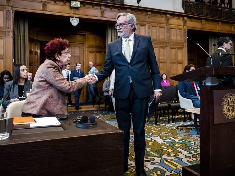 Ecuador defends raid on the Mexican Embassy to top UN court | Toronto Sun