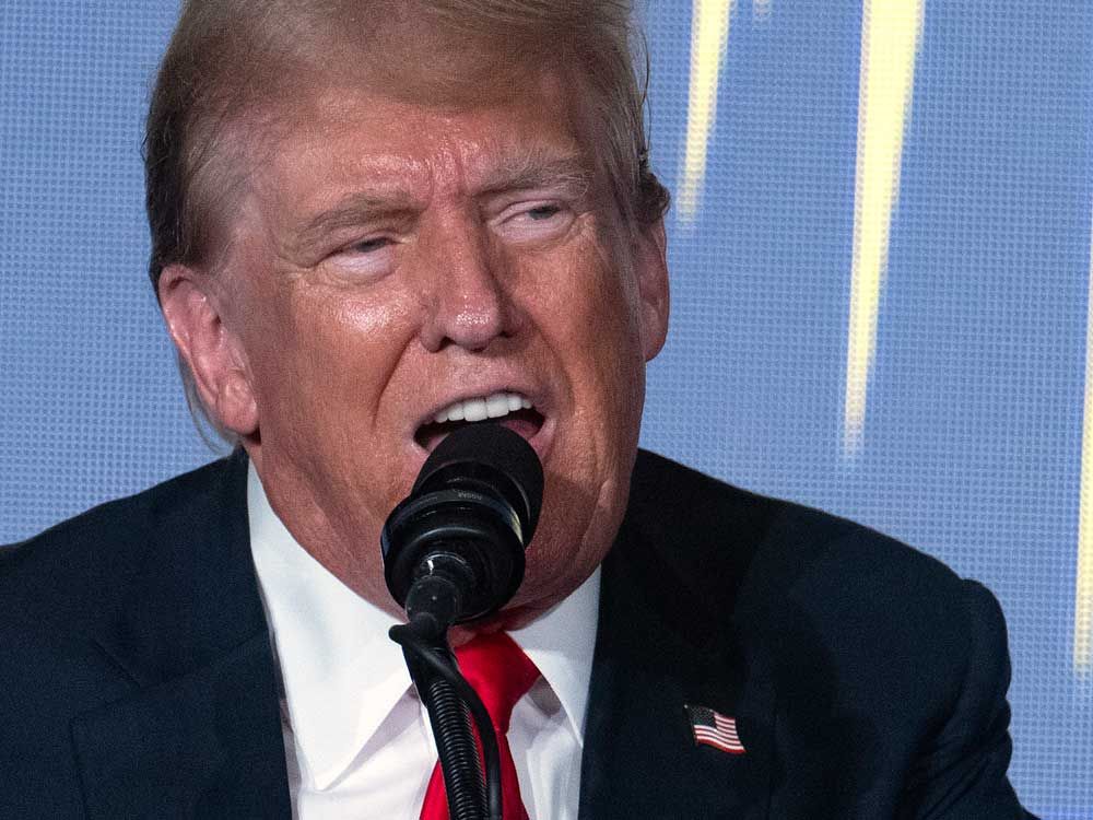 Trump confronts repeated booing during Libertarian convention speech ...