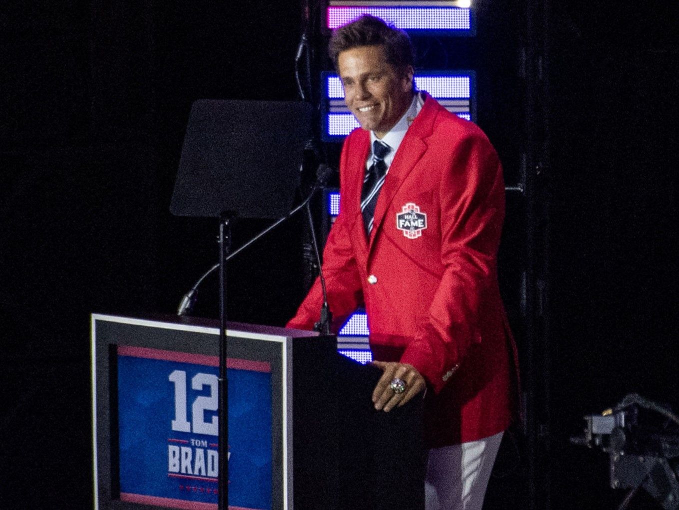 Tom Brady in Patriots Hall of Fame during star-studded night | Toronto Sun