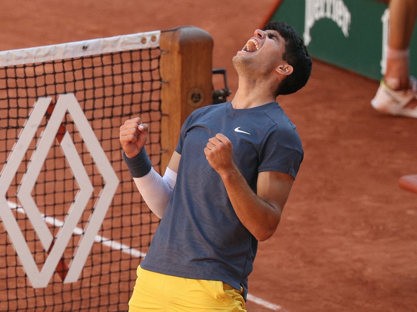 Carlos Alcaraz reached his first French Open final by beating Sinner ...