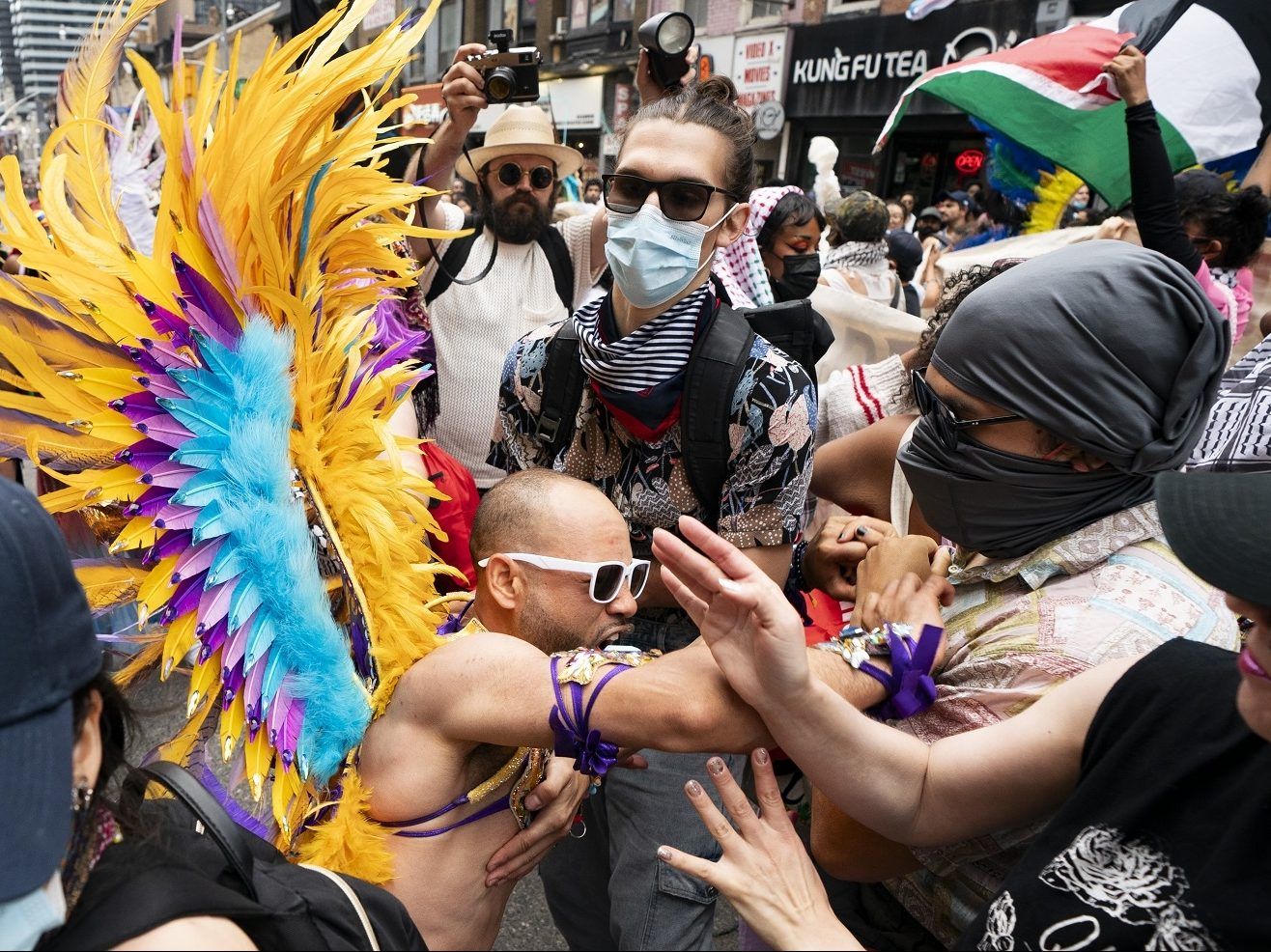 Pride Parade Cancelled After Pro Palestinian Demonstration Toronto Sun